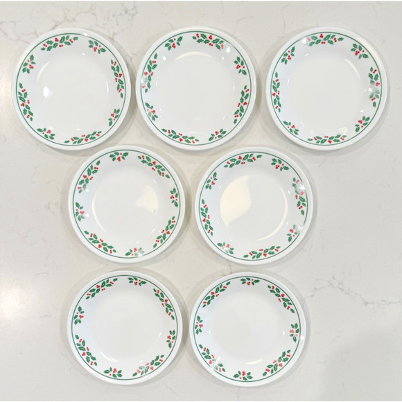 Corelle | Dining | Corelle Winter Holly Plates 675 Bread Dessert Side ...